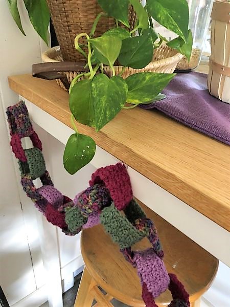 Summery Autumn “Paper” Chain – Gracious Rain